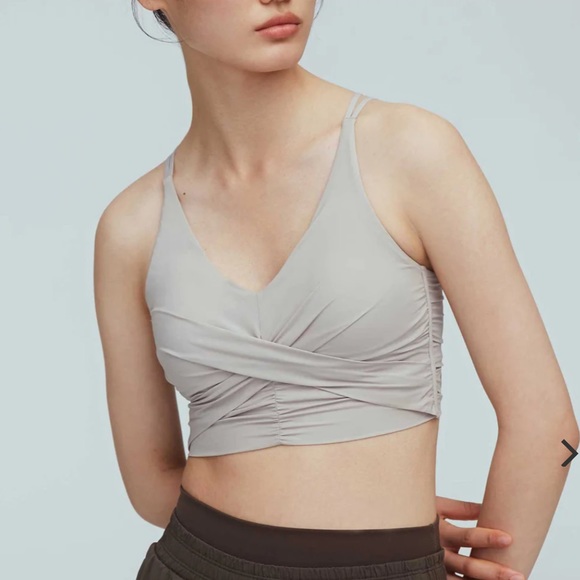 neiwai | Tops | Neiwai Ballet Pleated Plunge Bra Top Size M | Poshmark